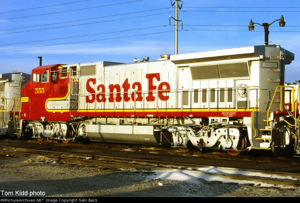 ATSF 555--New B40-8W
